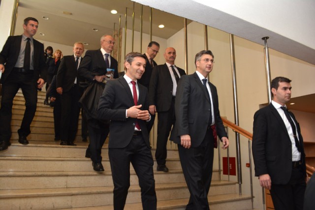 FOTO Hrvatski premijer posjetio HNK Mostar | Vijesti Hercegovina.Info