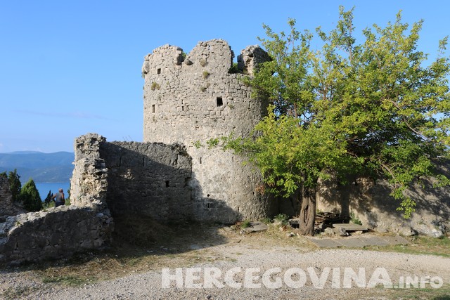 FOTO Hercegovina.info posjetila Smredeljgrad (Smrden grad) | Vijesti ...
