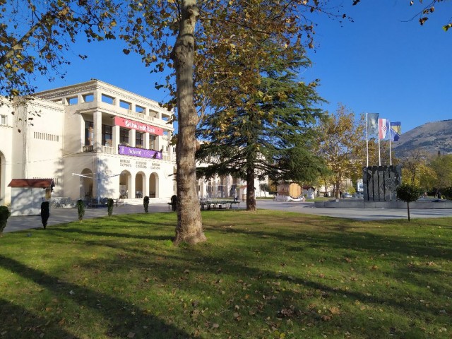 Povratak u prošlost Mostara kroz fotografiju: Pogledajte kako je Rondo ...