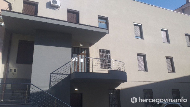 NEĆEŠ DO ZK IZVATKA DO DALJNJEG Cijeli 'grunt' u izolaciji zbog ...