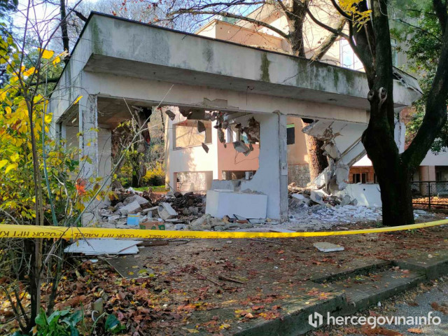 FOTO U nastavku demolicije srušen još jedan objekt, 'Partiza' bi mogla ...
