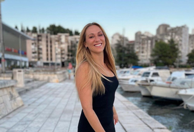 NEDA ODUŠEVILA INSTAGRAM Pjevačica objavila fotku pa napisala 'pomiriš ...