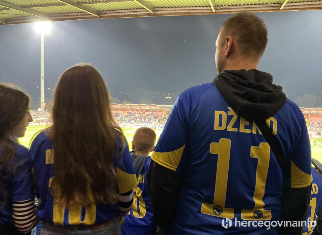 ŽESTOKA KAZNA OD UEFA-e Nogometni savez BiH zbog skandiranja 'ubij ... ŽESTOKA KAZNA OD UEFA-e Nogometni savez BiH zbog skandiranja 'ubij ...