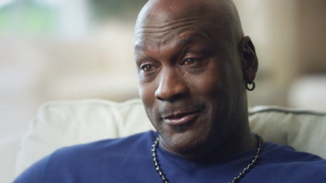 ŽUTE OČI MICHAELA JORDANA Oglasili se i liječnici nakon što je viđen na ...