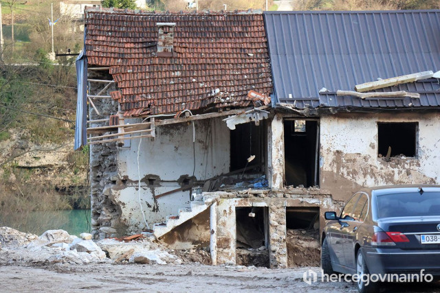 VIDEO Spomenik za 19 žrtava poplava bit će podignut u Jablanici ...