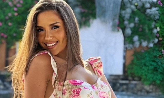 'FLORECITA' Djevojka pjevača iz Mostara objavila nove fotografije, uistinu je prava ljepotica ...