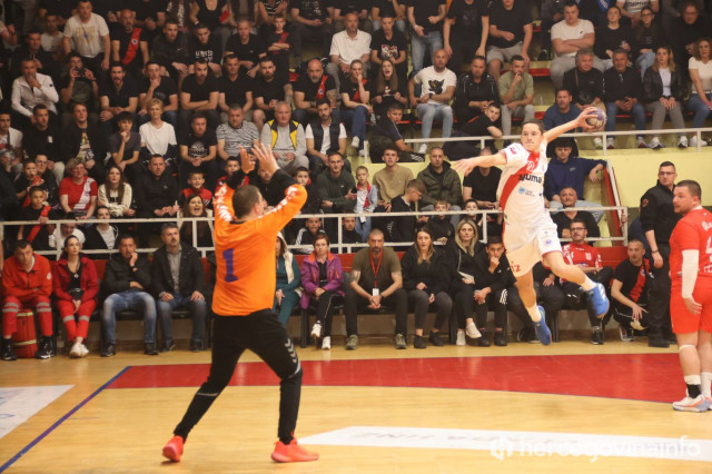 FOTO/VIDEO Zrinjski uvjerljivo pobijedio Velež i sada je glavni kandidat za Premijer ligu BiH ...